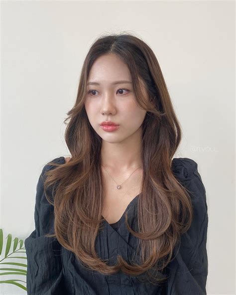 헤어스타일 고민 해결요정 🧚🏻‍♀️ 헤어에스티미오4호점 원장 리유헤어컨설팅 레이어드펌 ️ 레이어드스타일은 전문가에게 맡기세요 🩶 고객님의 니즈와 어울리는헤어디자인