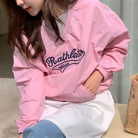 아더먼데이 투웨이💙밑단스트링 바스락 레터링 맨투맨 윈드브레이커 나일론 바람막이 봄맨투맨 봄신상 브이넥 오버핏 크롭맨투맨 오버핏 캐주얼맨투맨 브이넥맨투맨 봄긴팔