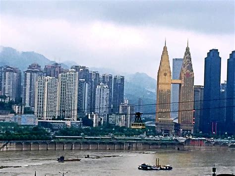 2023东水门大桥游玩攻略 到重庆抗战遗址博物馆应该在 去哪儿攻略