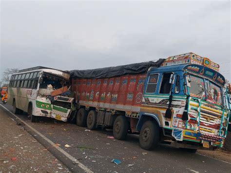 Mandsaur Polling Officers Bus Accident Home Guard Jawan Died