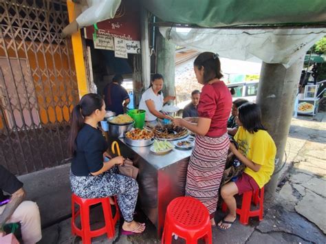 စားသုံးသူတွေရဲ့ အားပေးမှုကြောင့် ၂ နှစ်အတွင်းလူသိများလာတဲ့ အင်းစိန်ကကြက