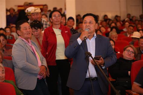 Л Оюун Эрдэнэ Халзан бүргэдэйн ордыг ашиглах эсэхийг иргэдийн саналаар шийднэ