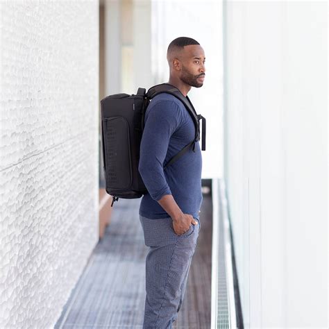 Gomatic 30l Travel Bag With Over 20 Features Gomatic