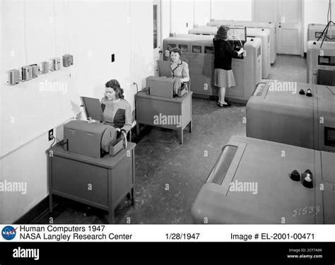 1940s Computers Hi Res Stock Photography And Images Alamy