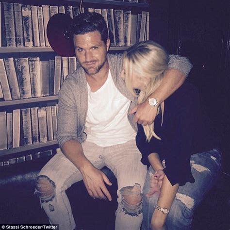 Vanderpump Rules Stassi Schroeder Dumped By Boyfriend Daily Mail Online