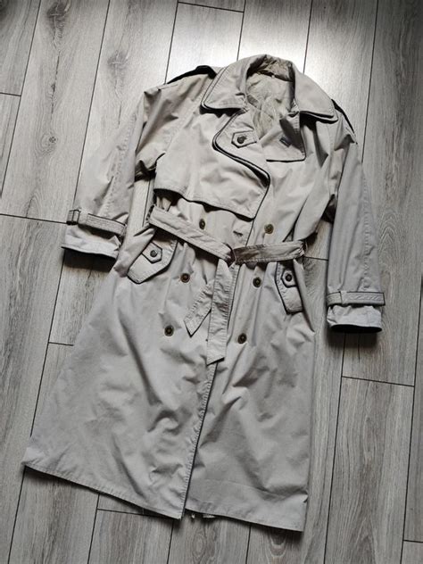 Плащ тренч — ціна 250 грн у каталозі Плащі Купити жіночі речі за