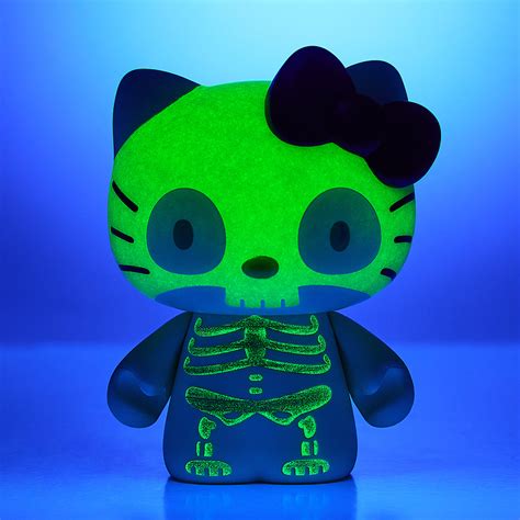 Hello Kitty® Halloween Costumes Collectible Vinyl Mini Figures Limit
