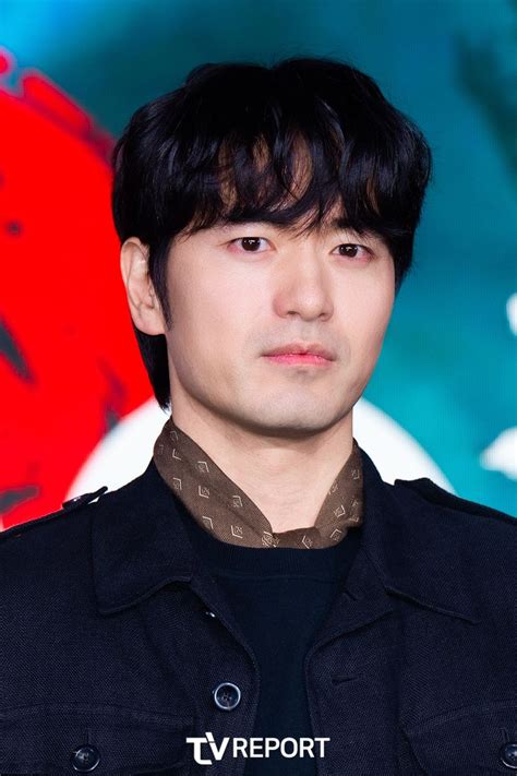 [t포토] 이진욱 눈빛이 서사다