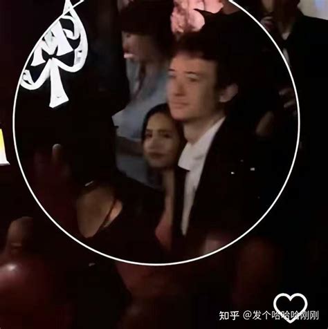 韩女团lisa晒“疯马秀”舞台照，丁字裤蜜桃臀挑战性感极限 知乎