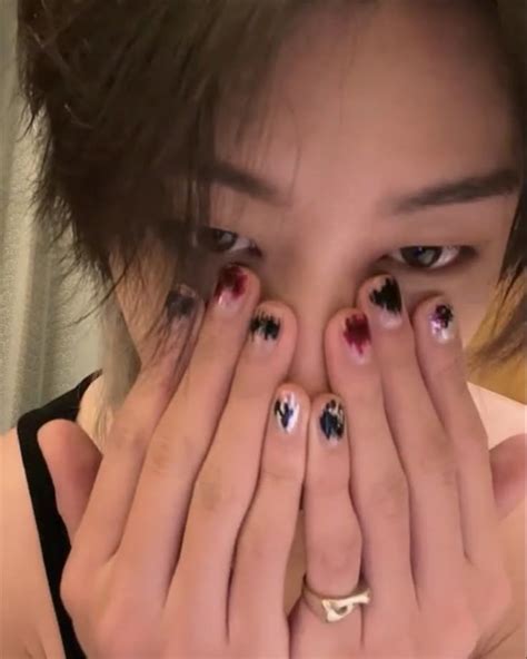 Seventeen에 있는 Avery