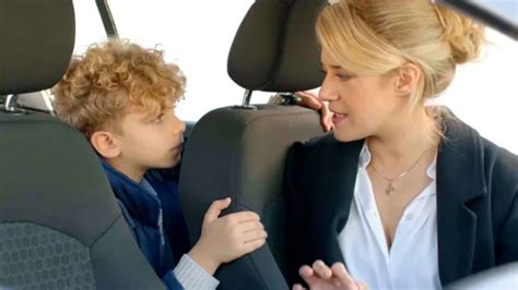 ΜΑΜΑ ΣΤΑ ΚΡΥΦΑ ΕΠΕΙΣΟΔΙΟ 2 Λόγια Σταράτα