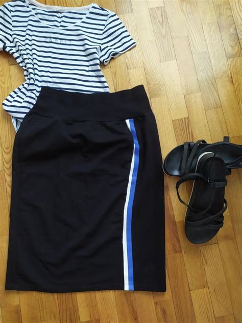 Класна спідниця — ціна 200 грн у каталозі Міді спідниці Купити жіночі речі за доступною ціною на