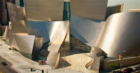 Woman Has Loud Full Body Orgasm In The Middle Of Los Angeles Concert