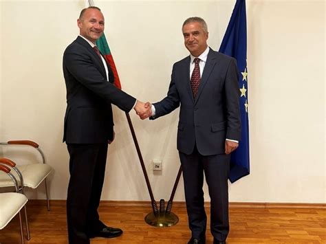 Роденият в Силистра Румен Радев встъпи в длъжност на министър на енергетиката Кворум Силистра