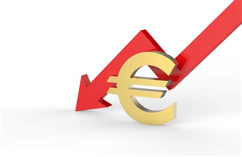 유로 가치 개념 골든 유로 기호 화살표를 감소 3d 일러스트와 감소 0명에 대한 스톡 사진 및 기타 이미지 0명 3차원 형태 감소 Istock