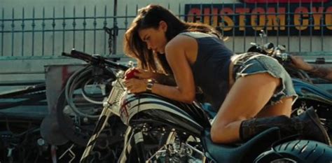 Megan Fox Transformers Bike Scene Megan Fox Transformers Bike Scene