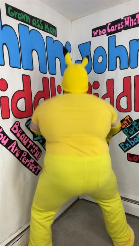 Pikachu Twerking In Pokemon Cards Pikachu Twerk