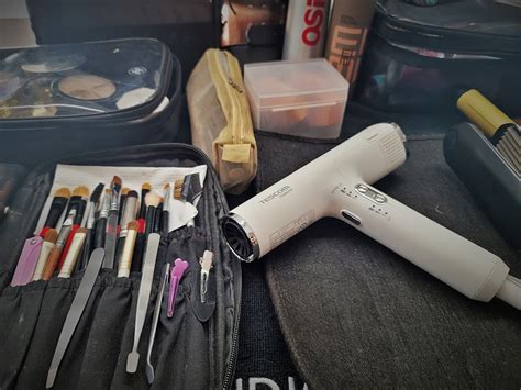 Tescom Bldc 沙龍級負離子吹風機 Td880atw 超風速、超輕量、低噪音 Jazko