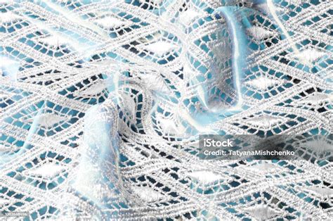 질감 배경 패턴입니다 레이스 화이트 패브릭입니다 흰색 바탕에 손 레이스입니다 화이트 이브닝 웨딩 드레스 엽서 사진 배경 화면 포스터 직물에 자 수 0명에 대한 스톡 사진 및