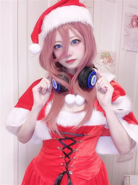 Khám Phá 96 ý Tưởng Miku Nakano Cosplay 🩵🎧🩵 Và Cosplay Nữ Thần Dễ