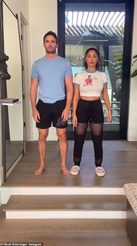Nicole Scherzinger Shows Off Her Perfect Dance Moves With Thom Evans Daily Mail Online