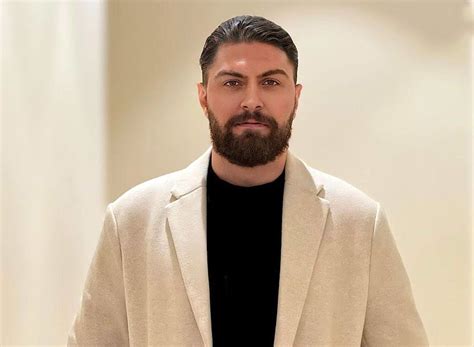 امیرحسین فتحی با شغال همراه شد