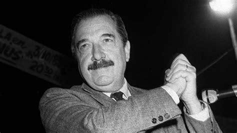 A Diez Años De La Muerte De Alfonsín El Significado De Su Triunfo En El 83