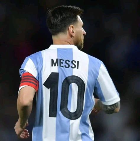 ডর্টমুন্ড ফ্যানদের মতো জীবনে কেউ আসুক যে খারাপ সময়েও ছেড়ে যাবে না 💛☺️ ️‍🩹 ফুটবল ক্লাব এমন