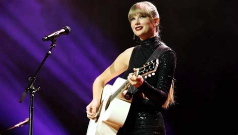 Taylor Swift Reveals Hectic Process Of Composing ‘clever Acoustic Songs