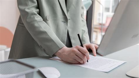 Software Development Contracts A Primer For Clients Paper Leaf