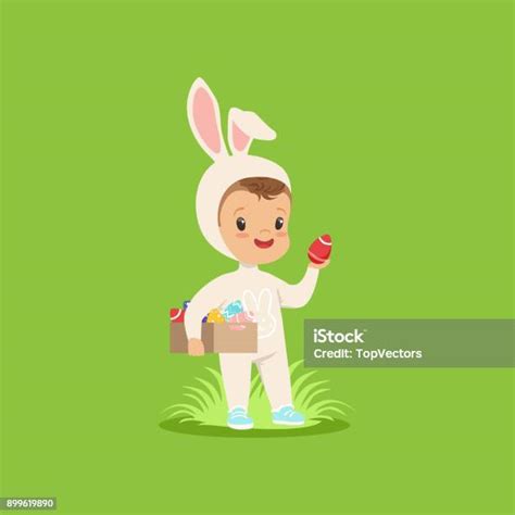 아이 재미 부활절 달걀 사냥 벡터 그림에 그려진된 계란의 상자를 들고 흰 토끼 의상 귀여운 소년 Film Festival에 대한 스톡 벡터 아트 및 기타 이미지 Istock