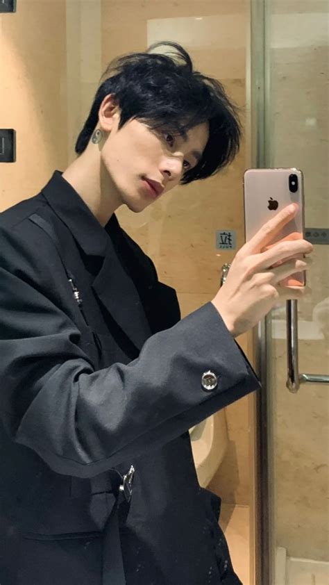 Pin Em Zhao Wen Xuan