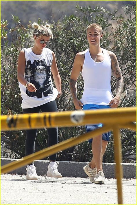Justin Bieber And Sofia Richie Step Out Together After Beach Hang Out Photo 3730696 Justin