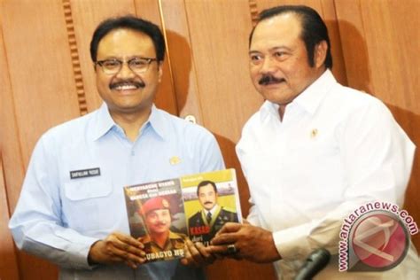 Buku Subagyo Hs Antara News Jawa Timur