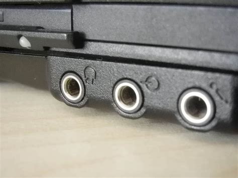 IBM ThinkPad I Series 1400 Clous IBM ThinkPad I Series 1400 Clous