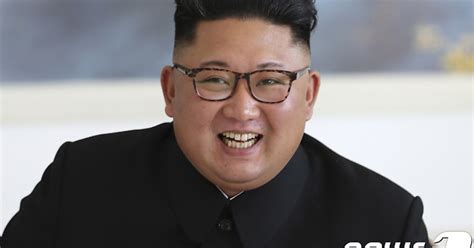김정은 국무위원장 함박웃음