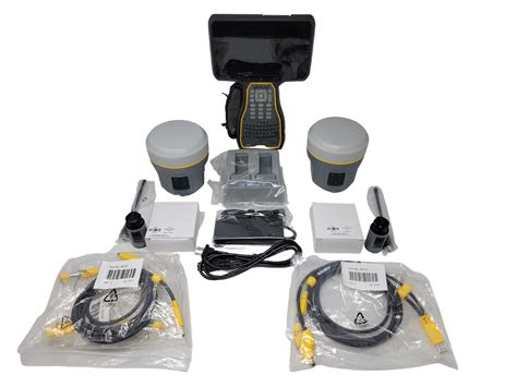 Trimble R12 R12i Base And Rover Uhf Kit With Tsc7 And Trimble Access
