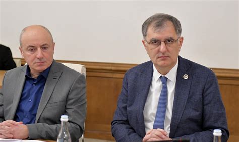 სოზარ სუბარი 9 აპრილს საბჭოთა მილიცია იყო და არა პოლიცია მაგრამ იყვნენ ქართველები რომლებიც