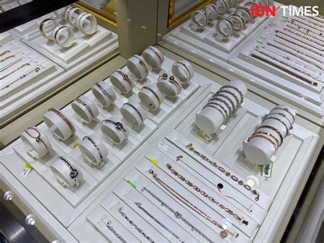 Perhatikan Hal Ini Sebelum Beli Perhiasan Emas Jangan Sampai Rugi Idn Times