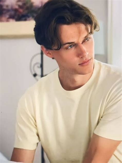 My Friend Group Cant Decide Which Brother Is Hotter Jeremiah Or