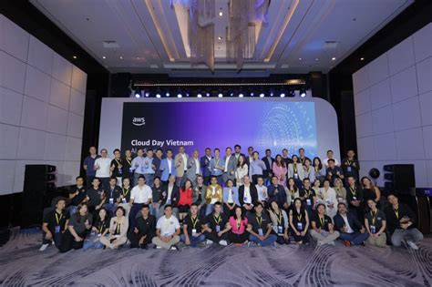 Hoang Cao On Linkedin Awscloudday Ai Aws Artificialintelligence Machinelearning Innovation