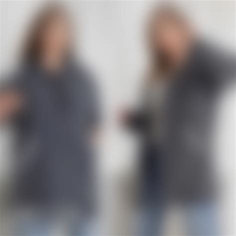 великан распродажа 500 руб Цвета без выбора ткань флис с начёсом на молнии идёт размер 64 66