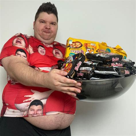 Nikocado Avocado Before And After How Much Does The Youtuber Weigh Now
