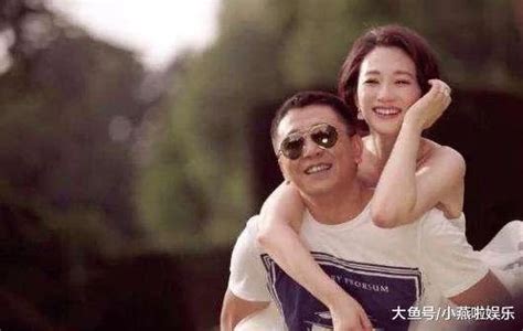41歲李小冉微博發照片「秀恩愛」 但網友們卻只關注她的腿 ＊ 阿波羅新聞網