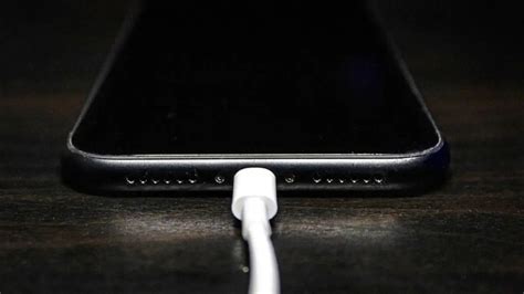 Powering Up A Guide To Charging Your Iphone 13 Citizenside