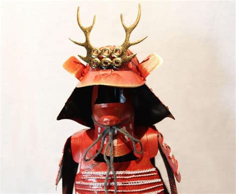 Handmade Vintage Japanese Samurai Iron Model 16x42cm Red Ideal T