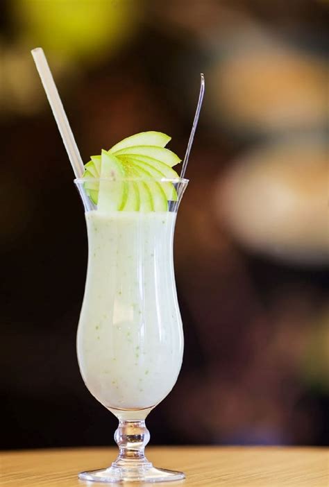 Screaming Orgasm Cocktail An Unforgettable Drink From The 80s Wine