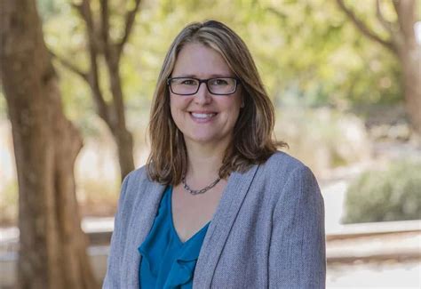 Adjunct Vs Associate Professor Difference And Comparison