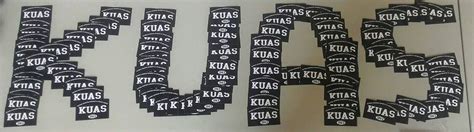 高科大戲劇社drama Club 倒數六晚上喔 嘿嘿嘿嘿呦呦呦 每個社團中都有一個白目小孩 而且是會被揍的那種 我們小草在戲中就是那個白目仔 但又要當一個稱職的演員 轉換之恰當也是很厲害