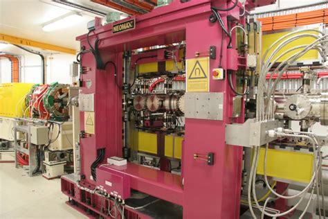 Australian Synchrotron Open Day 2009 Eigenmagic